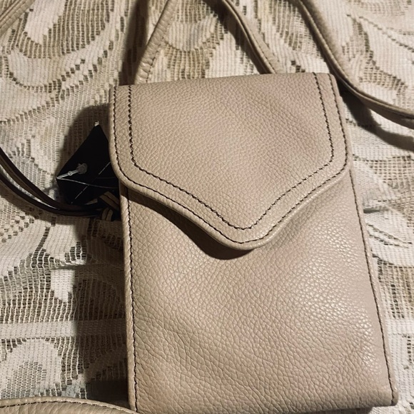 Clarks | Bags | Clarks Genuine Leather Genuine Leather Crossbody Bag ...